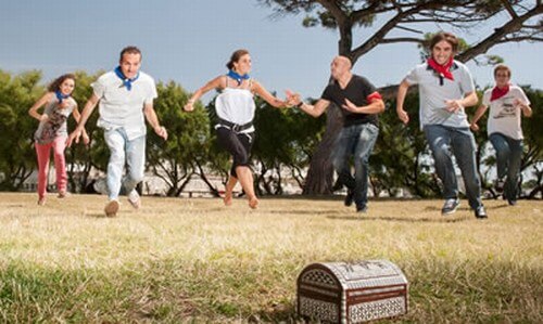 » team-building-treasure-hunt-games